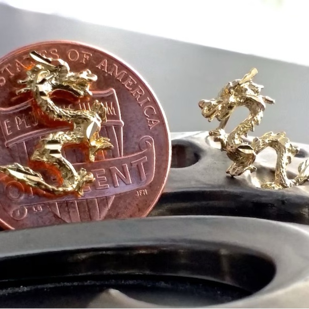 14k Solid Gold Chinese Dragon Earring - Gem